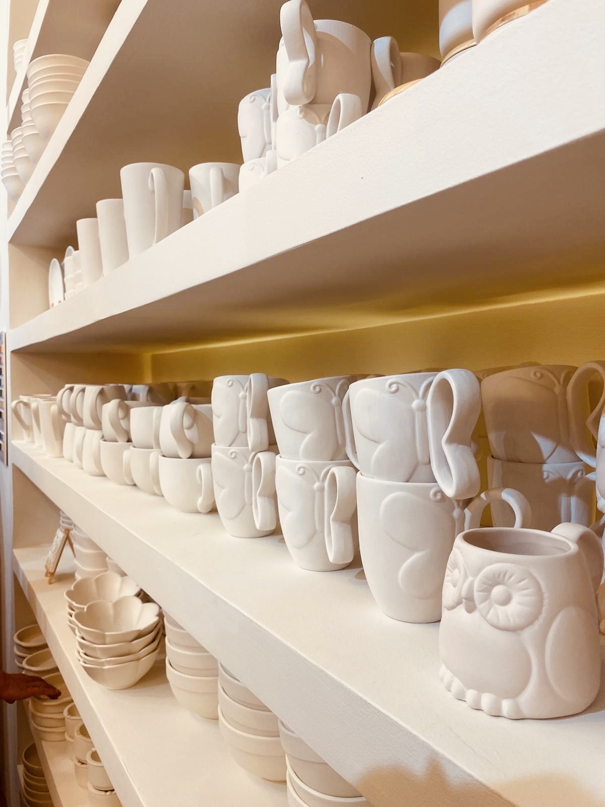 How to paint ceramic mugs: complete practical guide